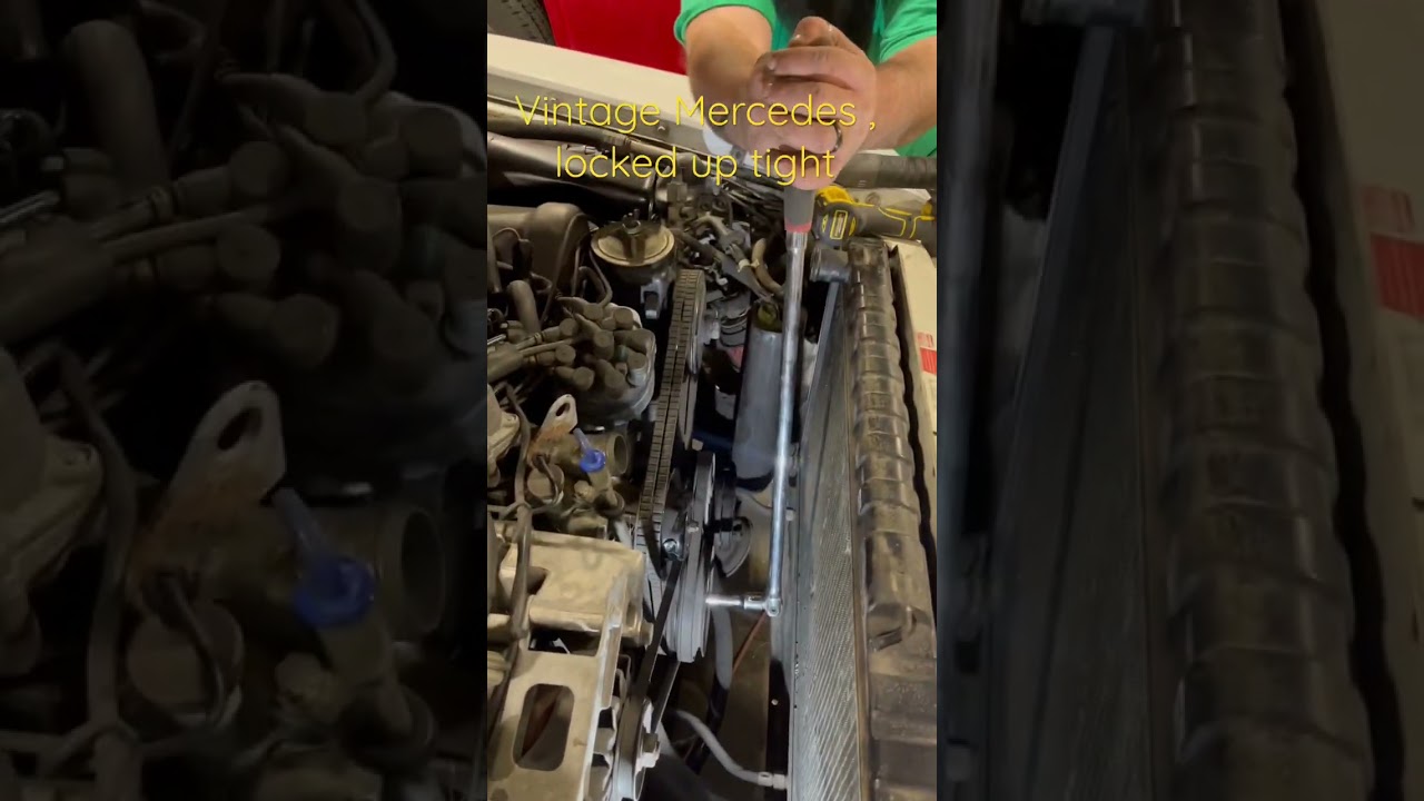 Vintage Mercedes’ engine seized up tight. Parked 17 years… - YouTube