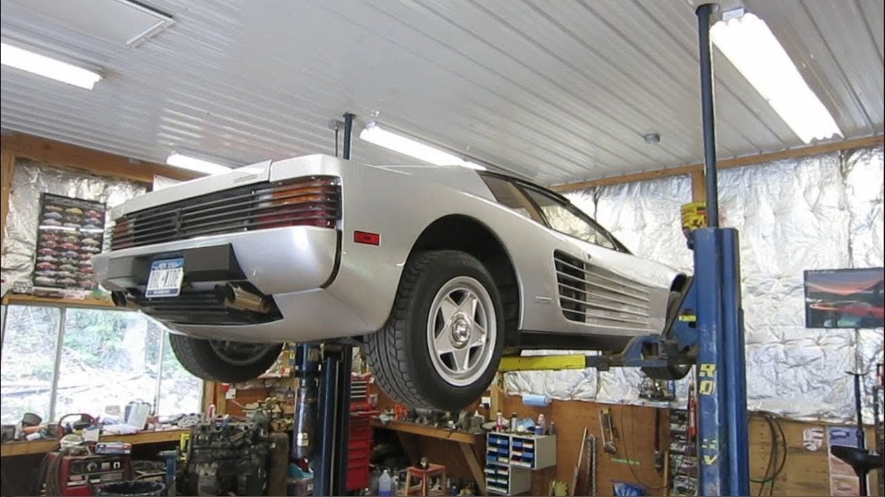 A look at the underside of a 1986 Ferrari Testarossa - YouTube