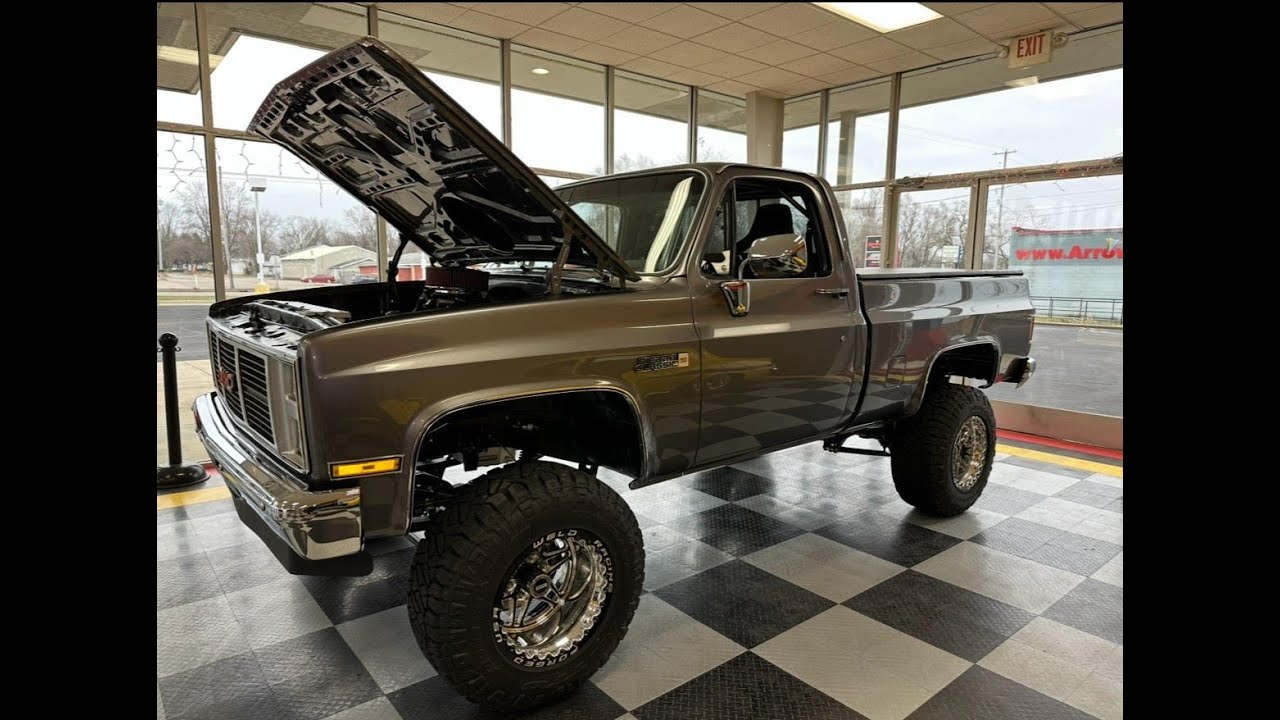 1984 GMC Square Body - YouTube