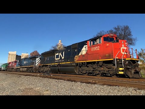 CN Manifest with Ex-BC Rail 4651 In Jackson, MS 11/27/2022 - YouTube