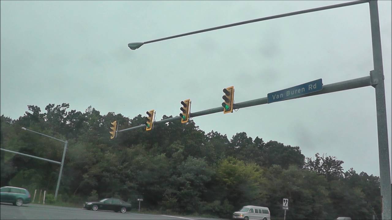 TRAFFIC LIGHTS IN VIRGINIA - YouTube