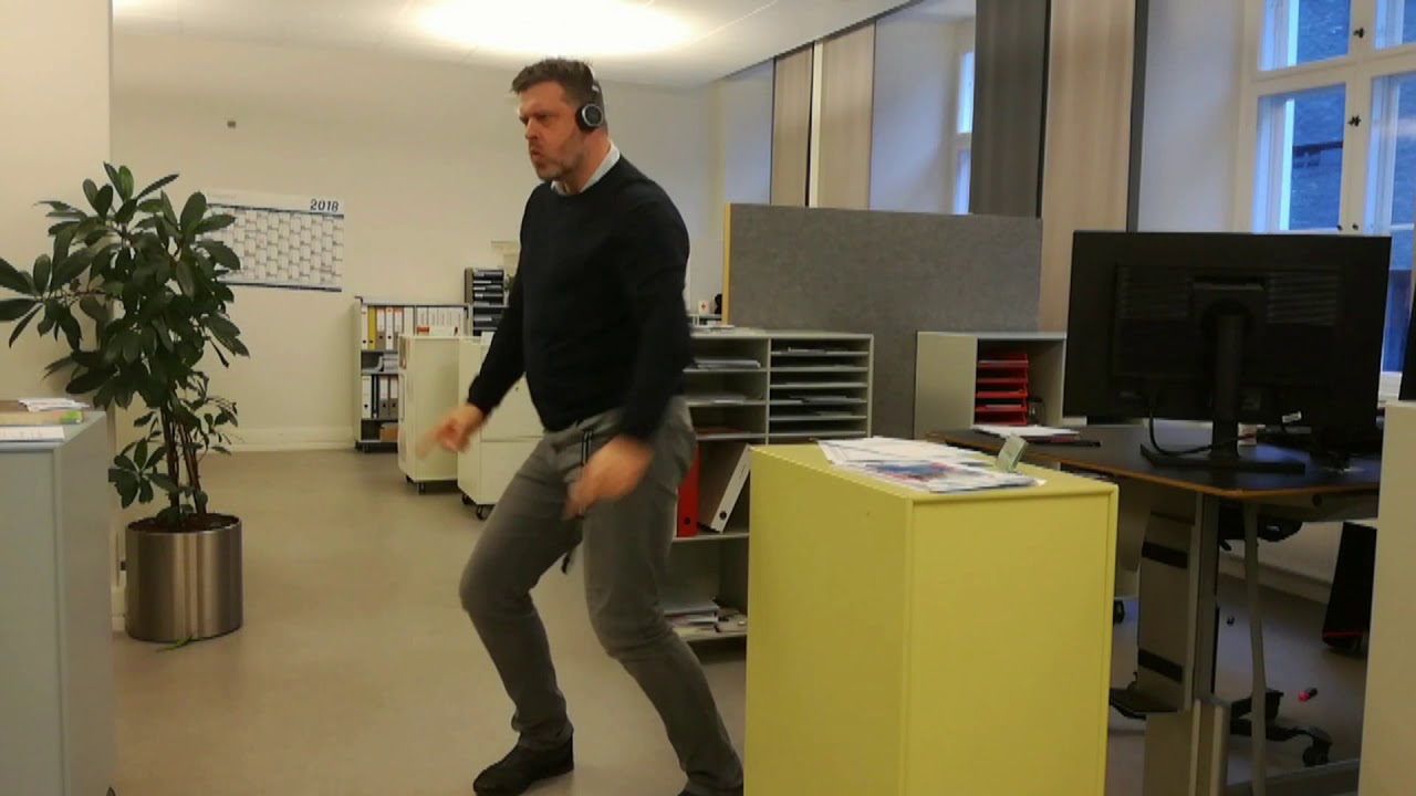 Music warning dance - YouTube