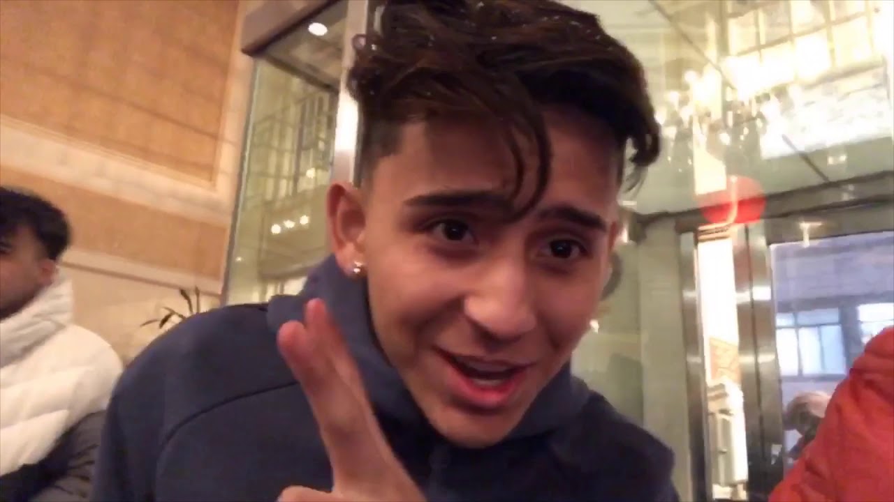 So, I went to Social Bash... - YouTube