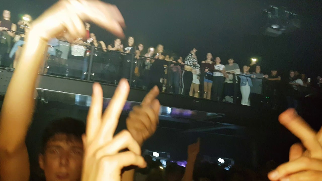 J Hus - Spirit (Live - Cardiff 22/10/17) Ultra HD. [Common Sense Tour ...