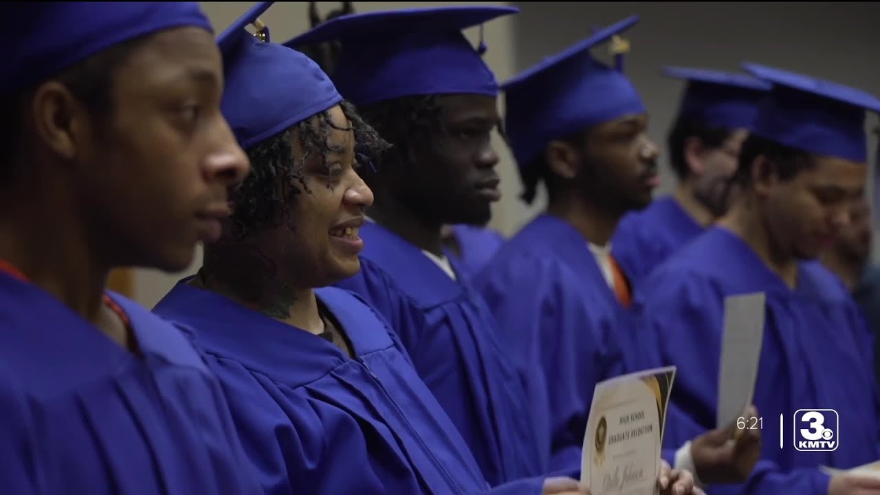 First graduation ceremony takes place at Douglas County jail - YouTube