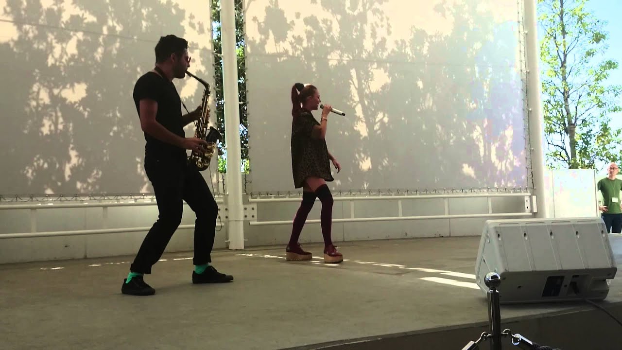 2014/9/28 Alexandra stan /dance♪/ イオンモール幕張新都心 - YouTube