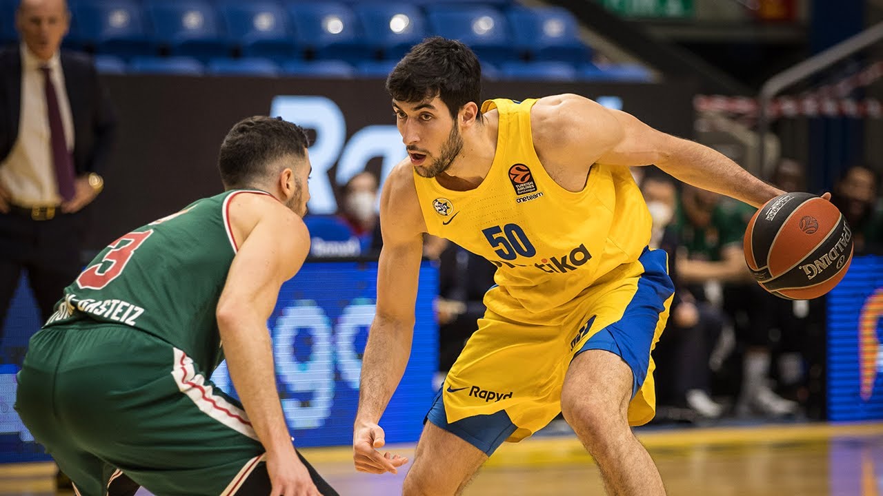 Yovel Zoosman highlights vs Baskonia - YouTube