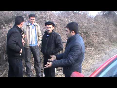 Əsgər Seymur Allahverdiyevin qohumları polislərə etiraz edirlər