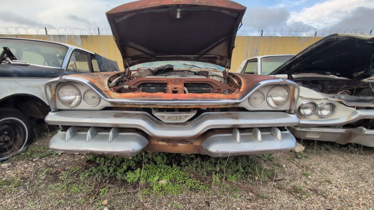 Junkyard day at Tony's Classic Auto Parts - YouTube