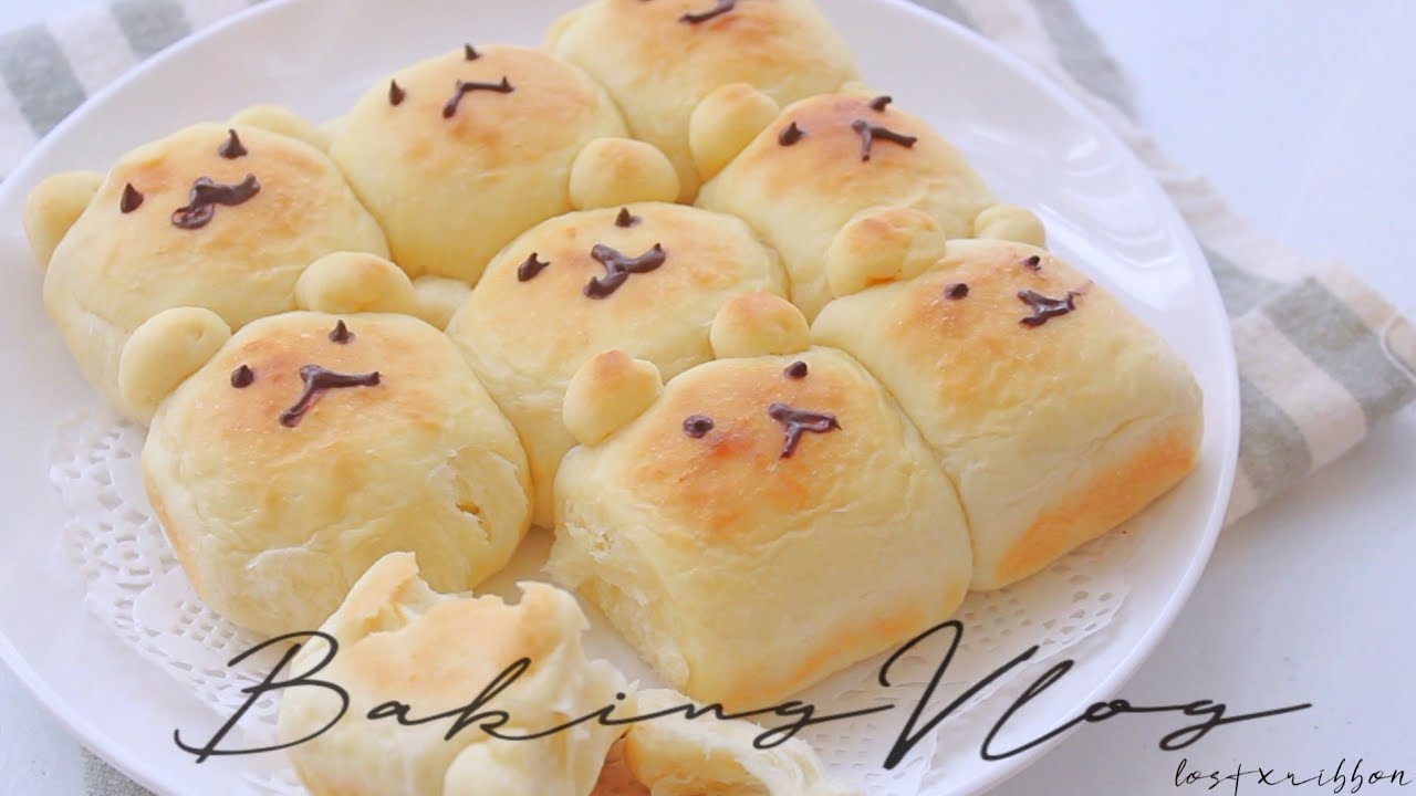 Baking Vlog: Making Cute Bear Bread Buns | 小熊挤挤面包🐻 - YouTube