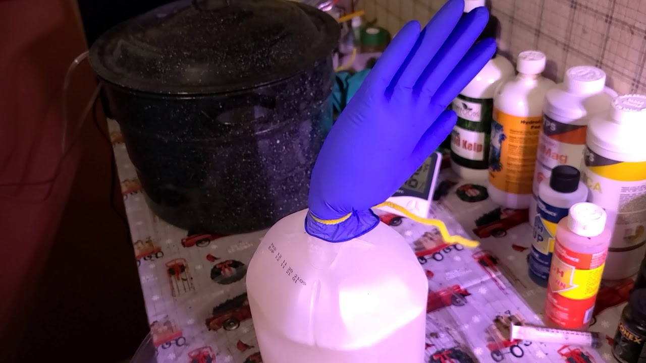 Homemade CO2 generator, in time lapse - YouTube