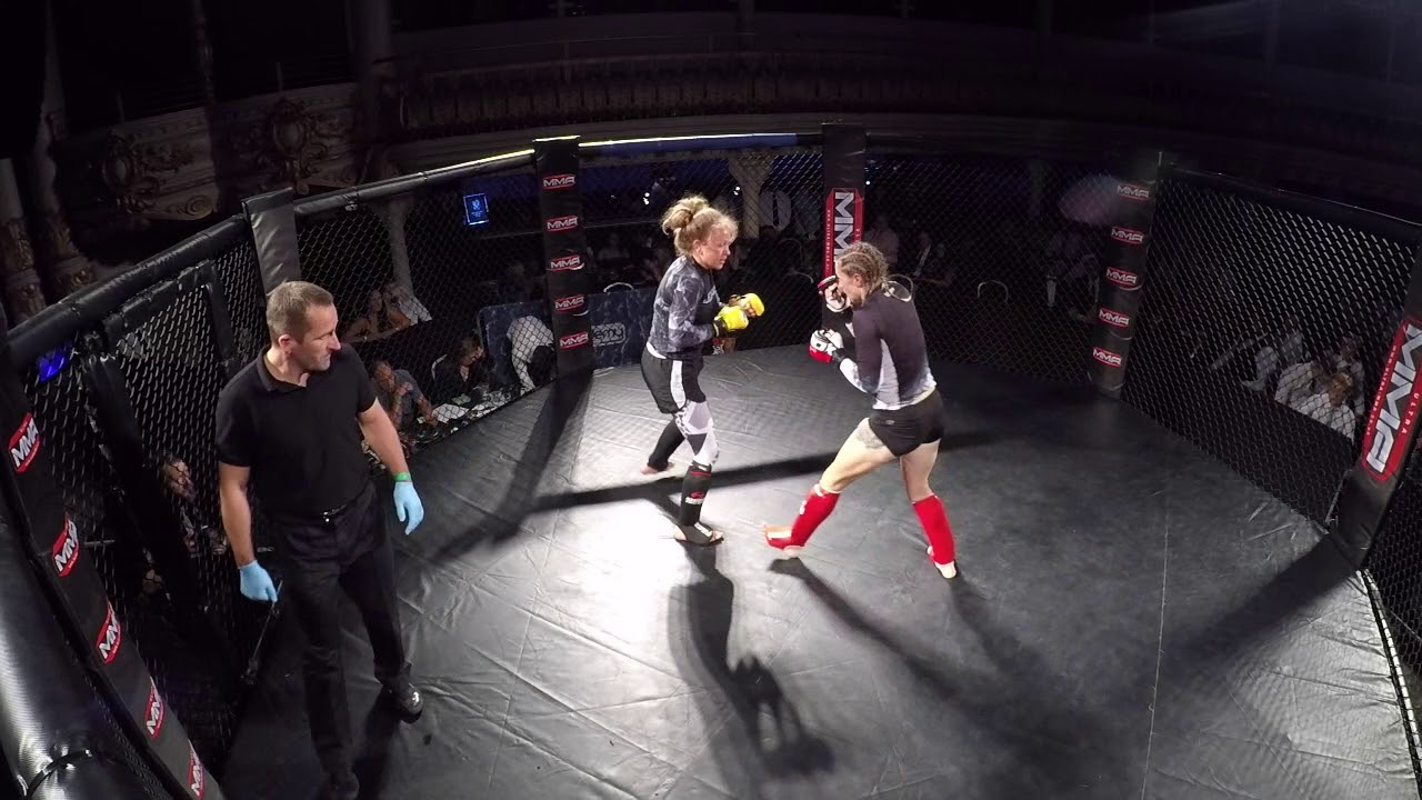 Ultra MMA | Bournemouth | Lisa McManus VS Kerry Isom - YouTube