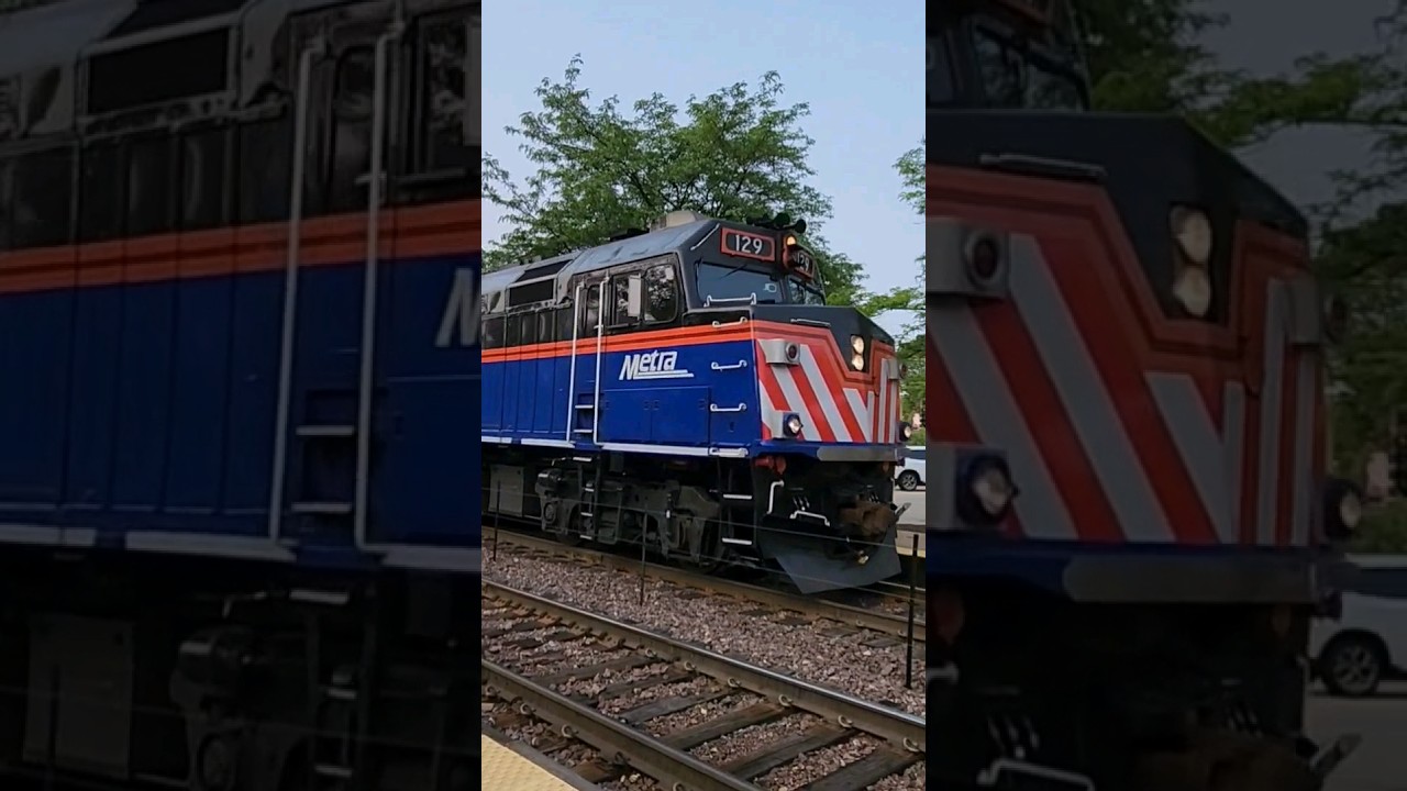 Metra 129 Arrives in it's Lightning Bolt Scheme - YouTube
