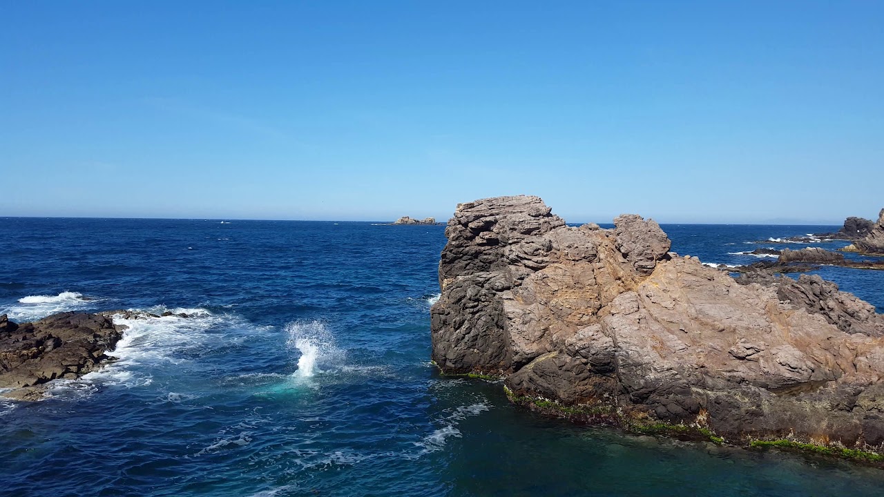 algerian cliff jumping - YouTube