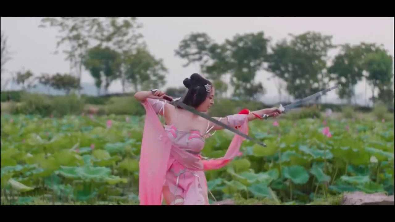 Sword Dance 剑舞 【 Chinese dance】 - YouTube