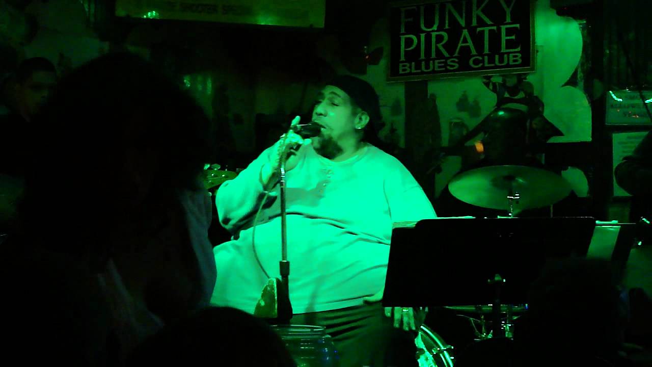 Big Al Carson at Funky Pirate, Bourbon Street - YouTube