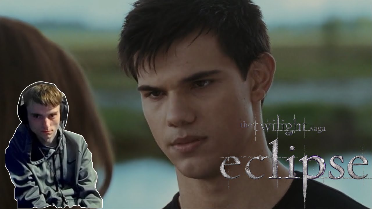 First Time Watching Twilight Eclipse Reaction - YouTube