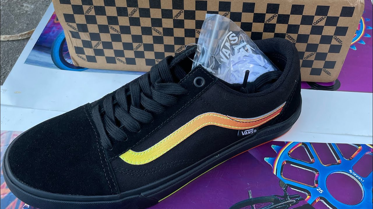 Vans bmx old school shoes gradient - YouTube