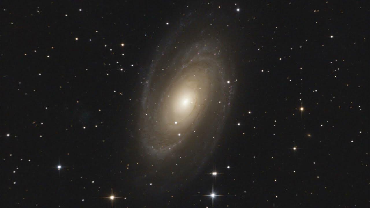 astrophotographie galaxie M81 - YouTube