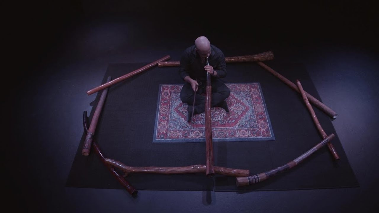 Yidaki, The Sound of a Continent - YouTube