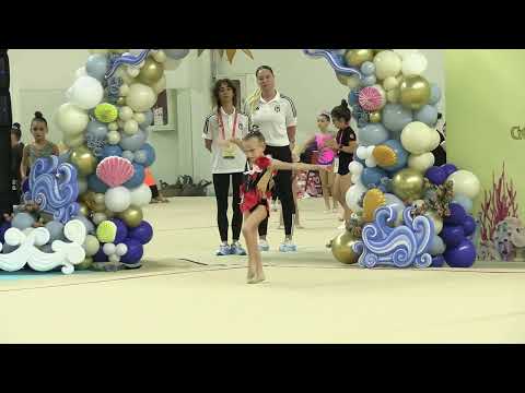 rhythmic gymnast bella ciao