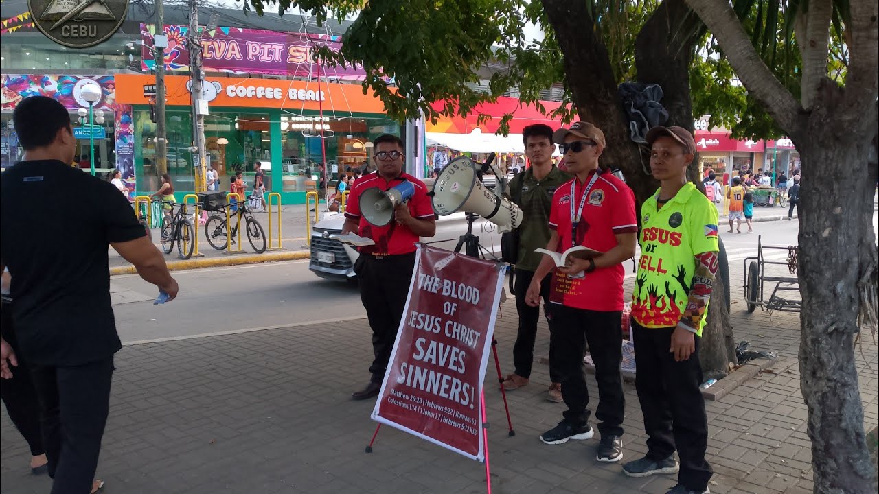 GROUP STREET PREACHING | INFRONT OF E-MALL AND ACT, CEBU CITY - YouTube