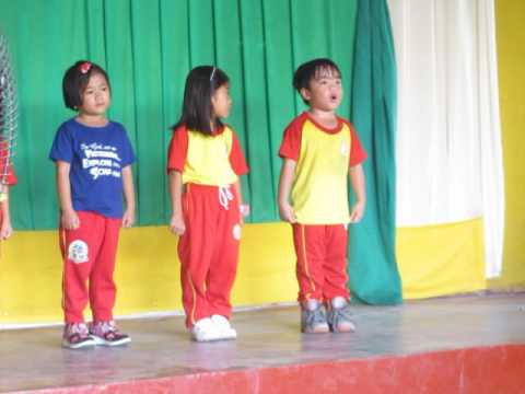 Ang Munting Bata - YouTube