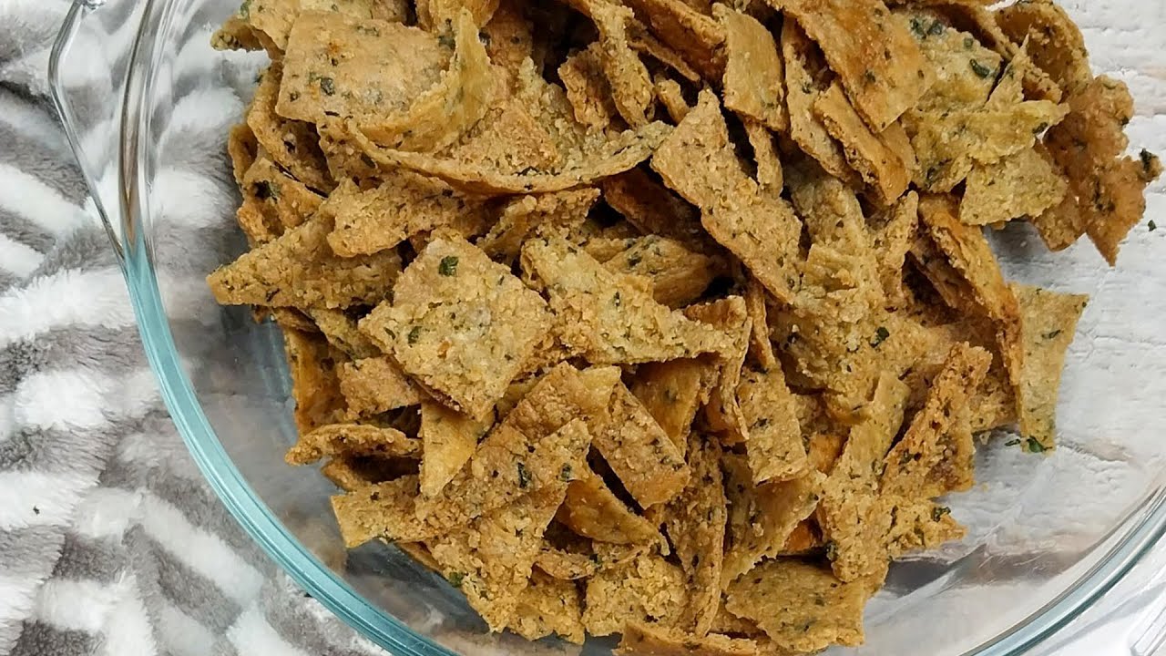 Healthy & Tasty Malunggay | Moringa Chips - YouTube