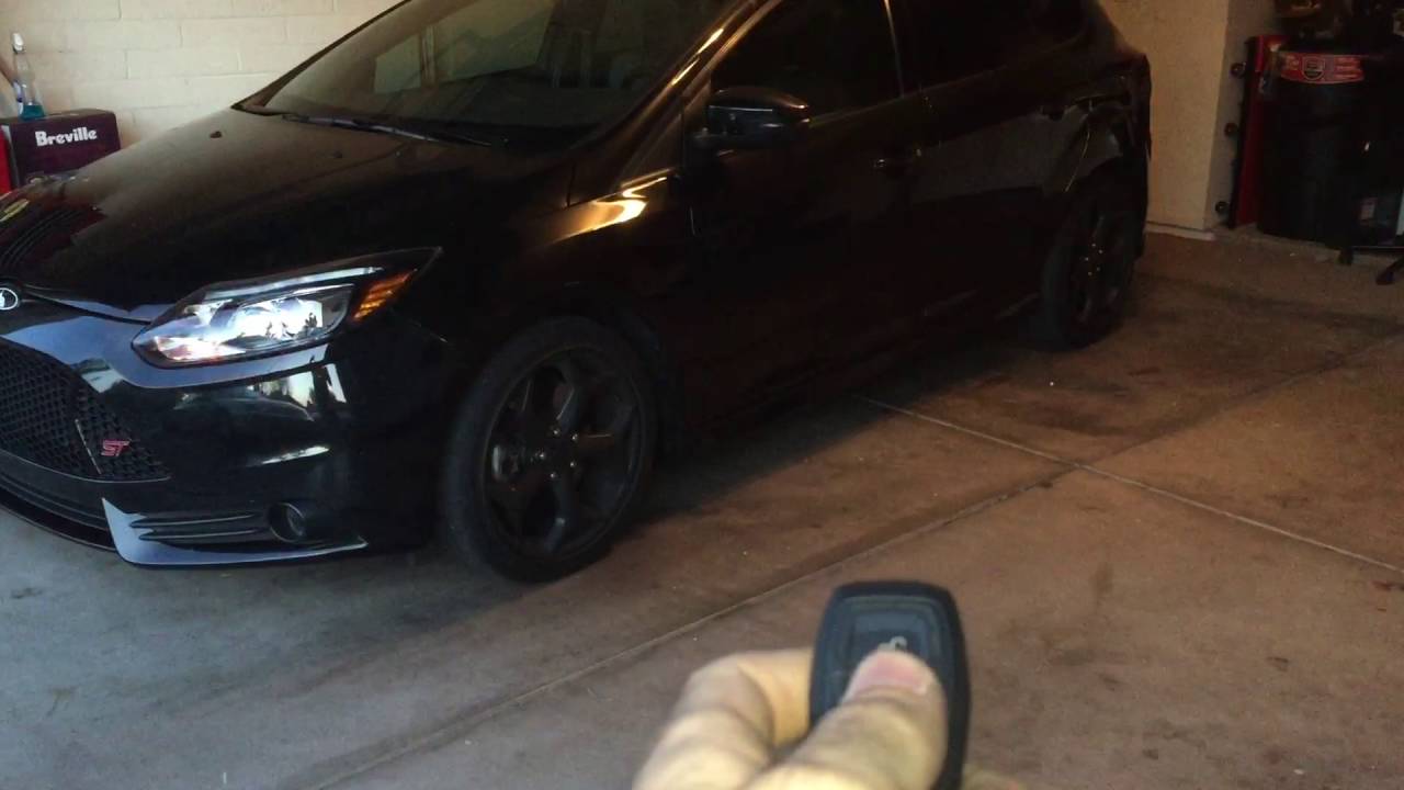 Focus ST Additional Puddle Lights - YouTube