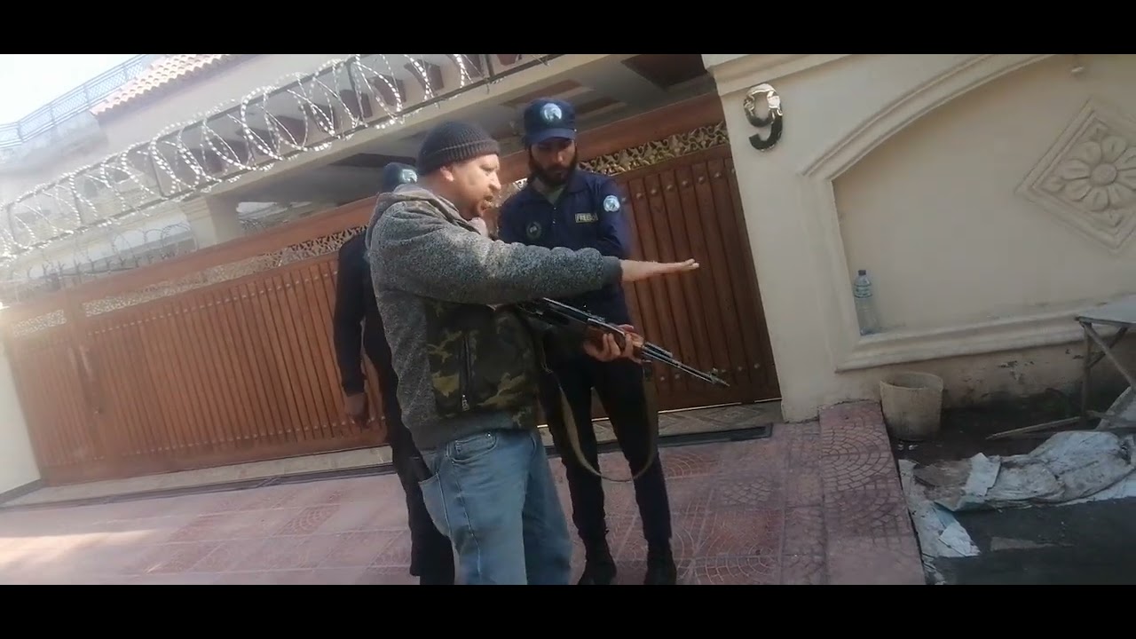 Weapon handling and safety Training - YouTube