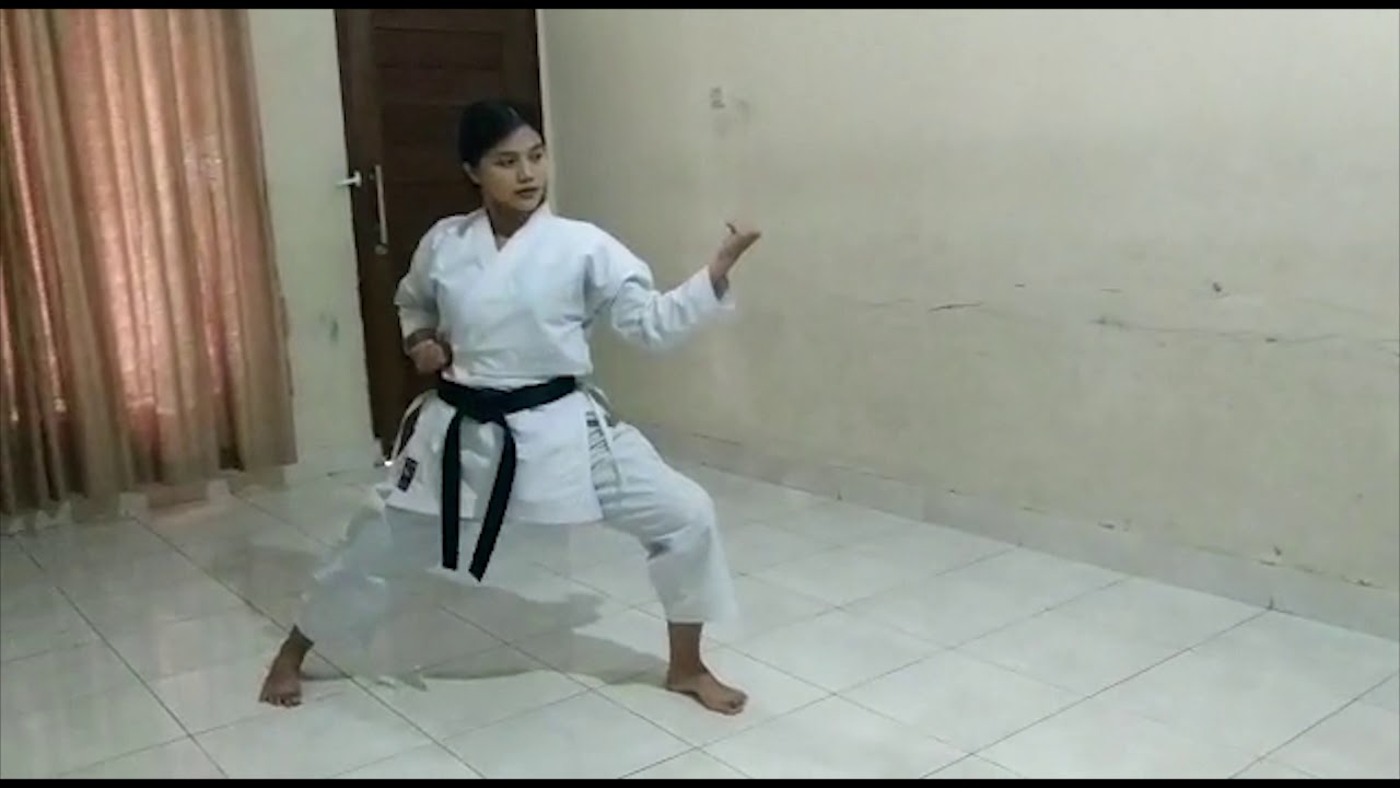 Gerakan Kombinasi Tangkisan Dan Kuda - Kuda | Karate - YouTube