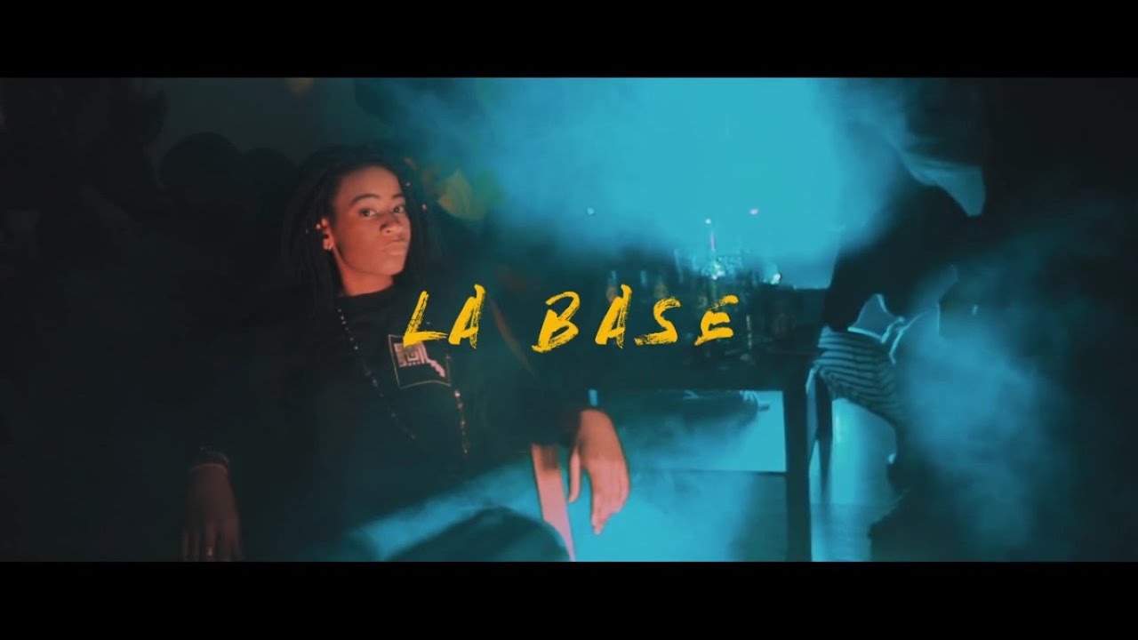 Vicky R - La Base (Clip Officiel) - YouTube
