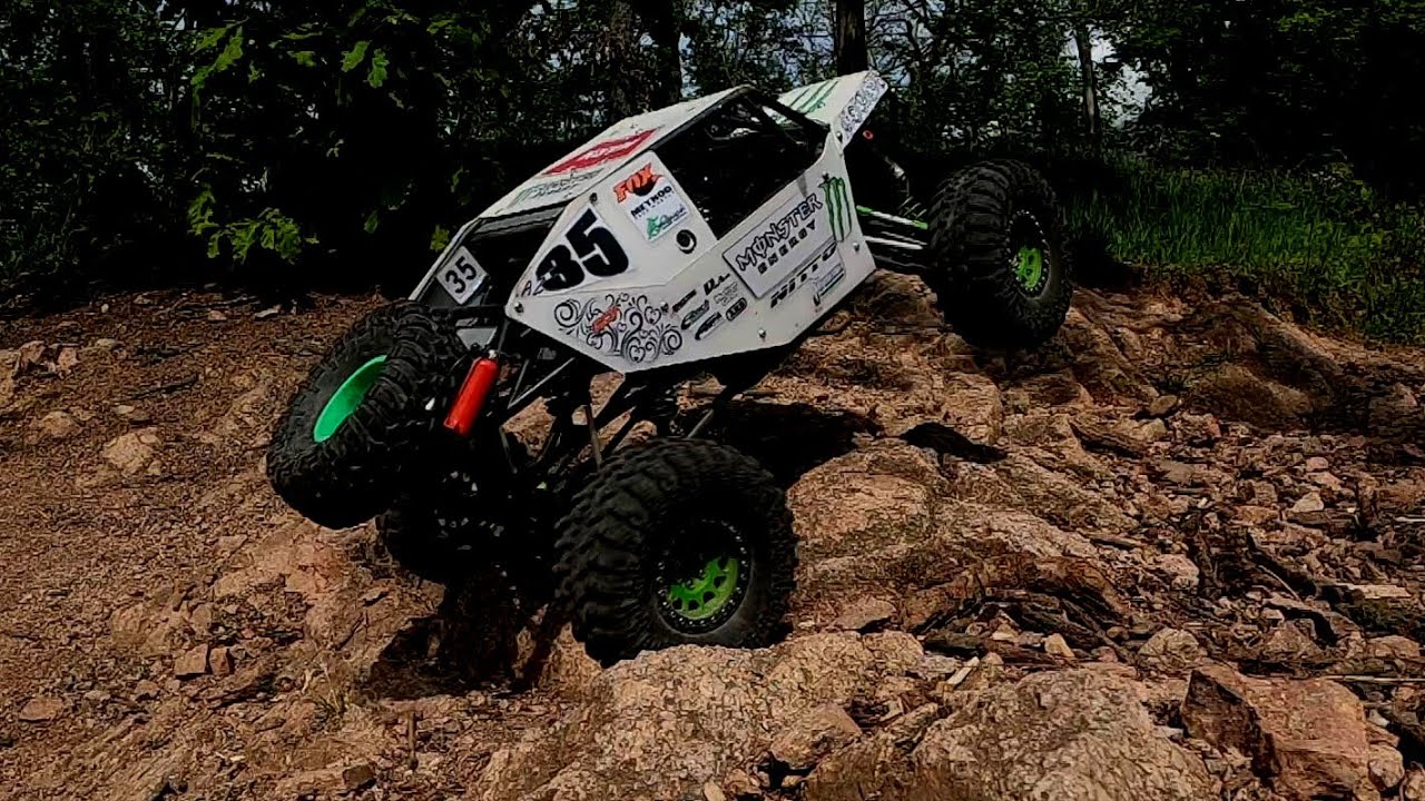 RC Rock Bouncing, Racing & Crawling in Slow Motion - YouTube