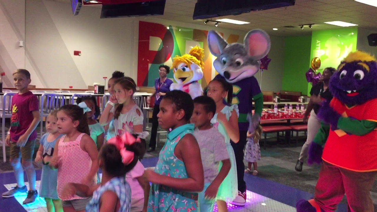 CEC 2.0 Lake Charles Grand Re-Opening Day: ChuckE's Easy Dance - YouTube
