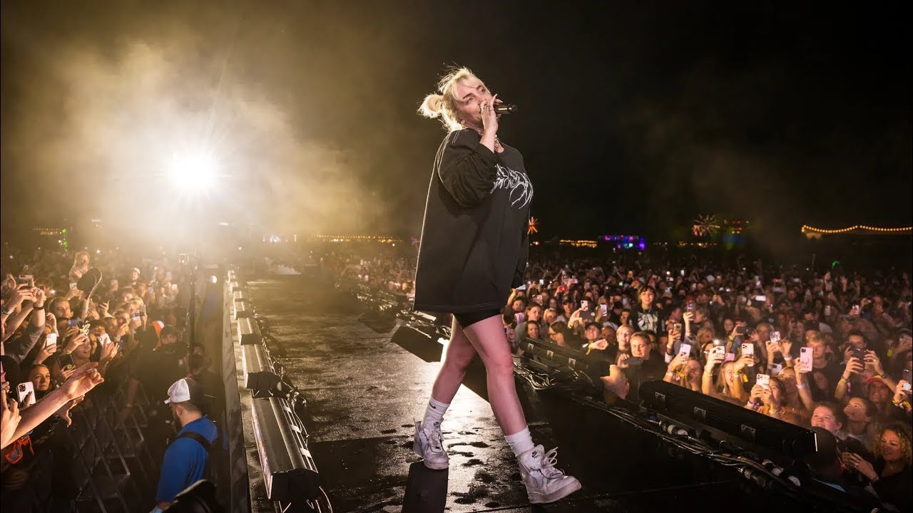 Billie Eilish Live In Paris 2022 Full Concert Full 1080p HD - YouTube