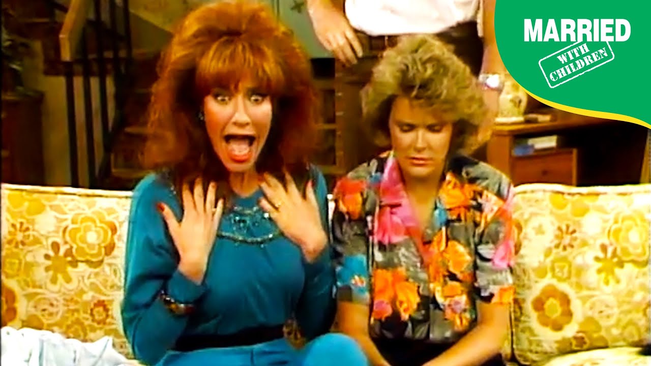 Peggy Wins Two Weeks With Jim Jupiter | Married With Children - YouTube