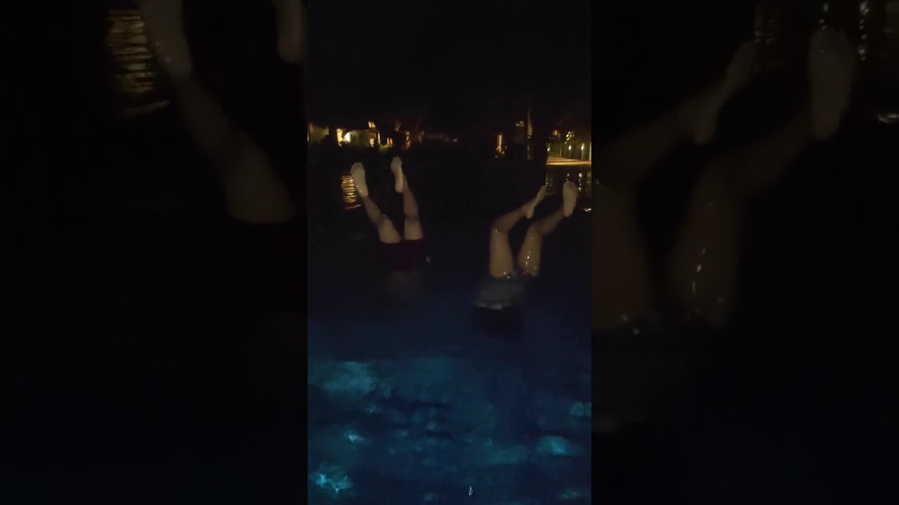 Handstand in Pool Practice - YouTube