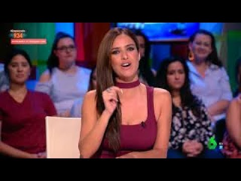 Paula Prendes zapeando