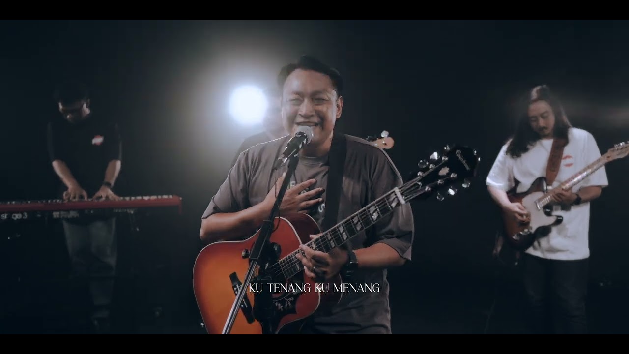 Martin Sunardi - Yang Terbaik Didepanku feat. The Vessel (Official ...