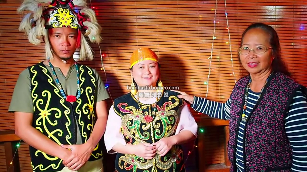 Traditional Dayak Kelabit Costume, Bario Highlands Sarawak Malaysia ...