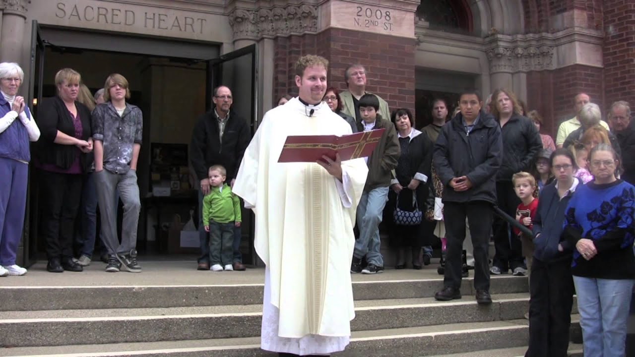 vocations to priesthood - YouTube