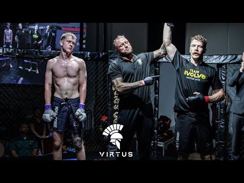 Oisin Moloney vs Jacob Leonard - YouTube