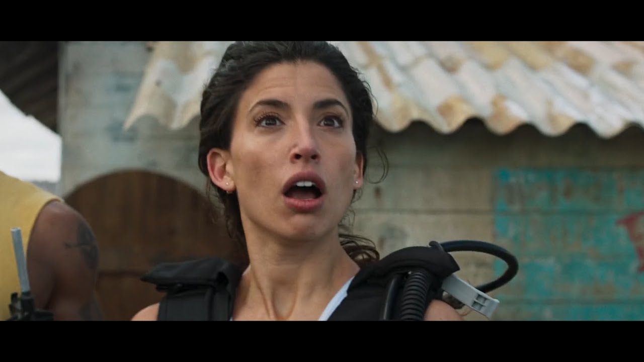 Best Scene in Deep Blue Sea 3 - YouTube