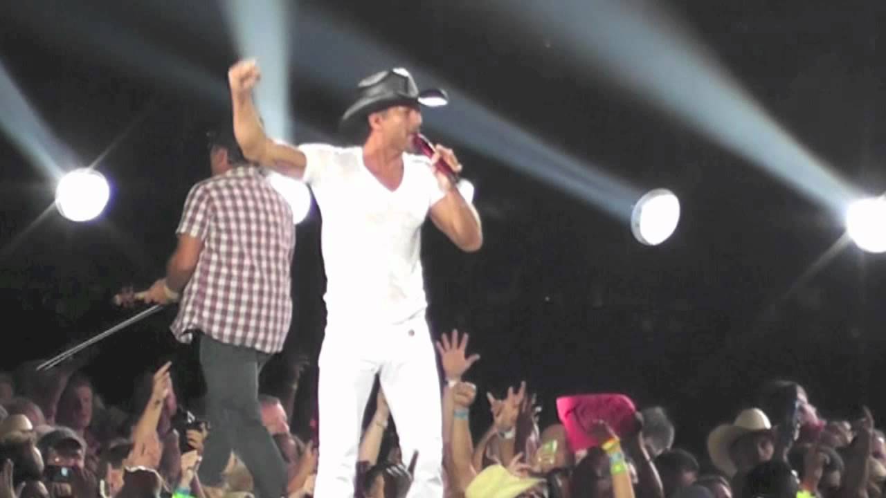 Truck Yeah Tim McGraw Brother's Of The Sun Tour 2012 New Orleans, LA ...