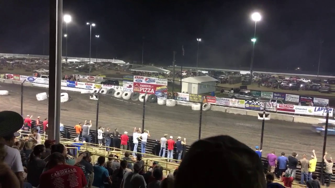 Oskaloosa Redneck Rally Race 2017 - YouTube