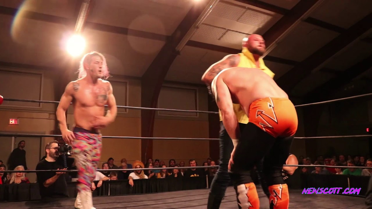 Channing Decker & Dick Durning vs Lil Blay & Secutiry - UCW Riverview ...