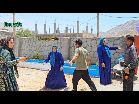  The Evil Second Wife Tries to Trouble the First Wife—But Mr. Rahmat’s Punishment Teaches a Lesson