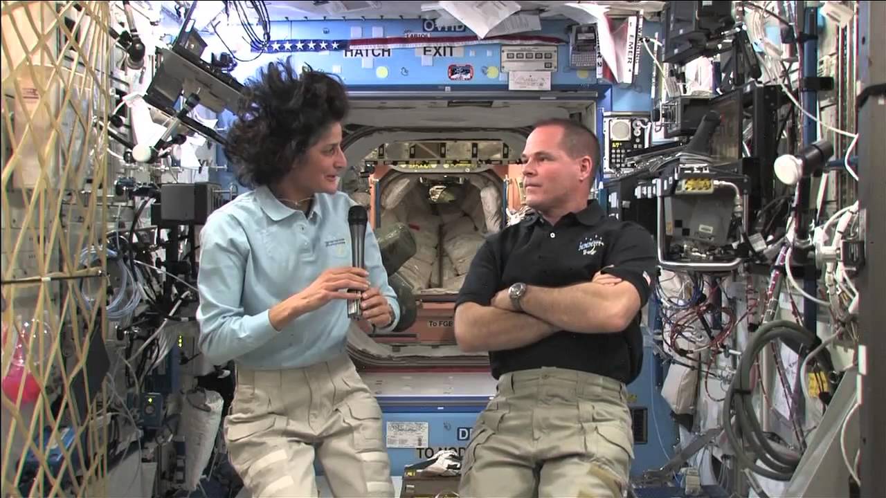 Space Station Crew Discusses Life in Space with the Media - YouTube