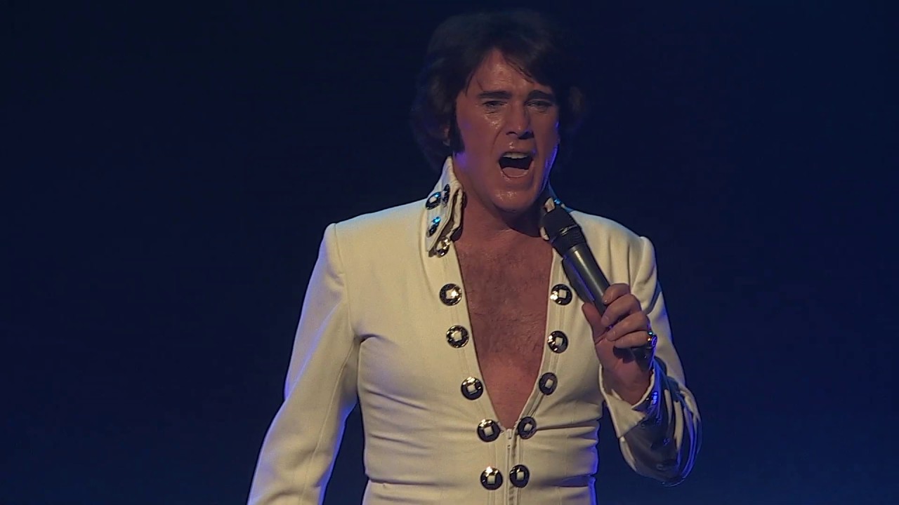 It's Midnight Fisher Stevens Elvis Tribute - YouTube