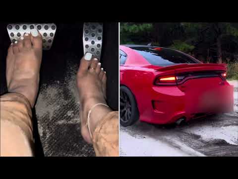 𝑺𝒂𝒏𝒅 𝑩𝒖𝒓𝒏𝒐𝒖𝒕 𝑩𝑨𝑹𝑬𝑭𝑶𝑶𝑻 👣 || 𝑯𝒆𝒍𝒍𝒄𝒂𝒕 𝑺𝒕𝒖𝒄𝒌 𝒊𝒏 𝑺𝒐𝒇𝒕 𝑺𝒂𝒏𝒅 || 𝑷𝒆𝒅𝒂𝒍 𝑷𝒖𝒎𝒑𝒊𝒏𝒈 ...